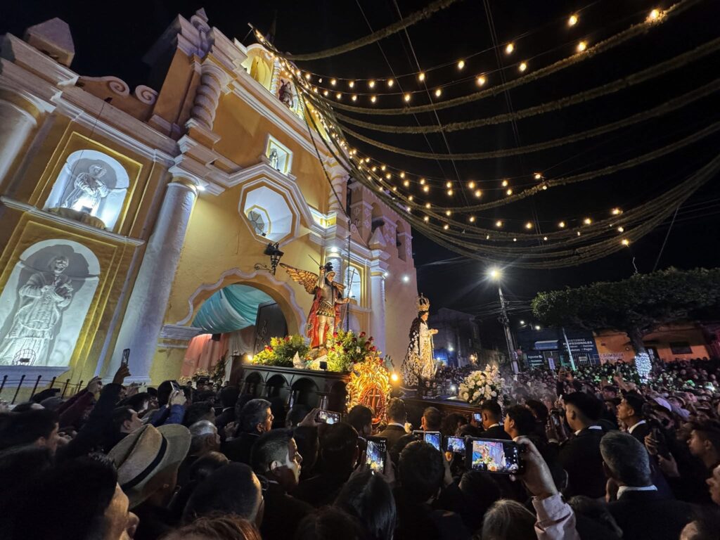 Finaliza el solemne rezado extraordinario de la Consagrada Imagen ...